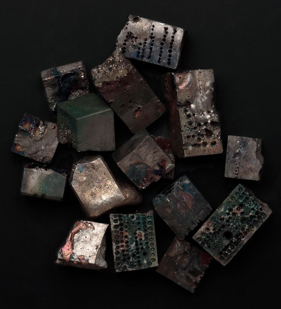 Wolfram | Material-Archiv