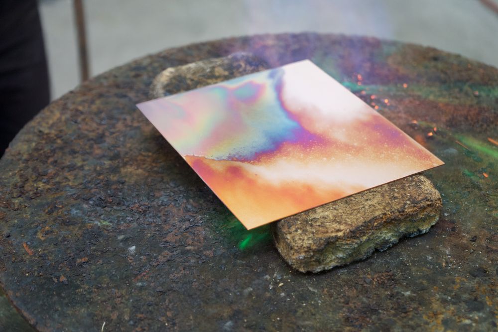 Metallfärben durch Anlassen | Material-Archiv