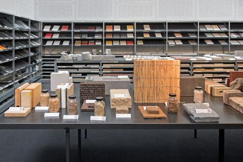 Kalandrieren von Kunststoffen | Material-Archiv